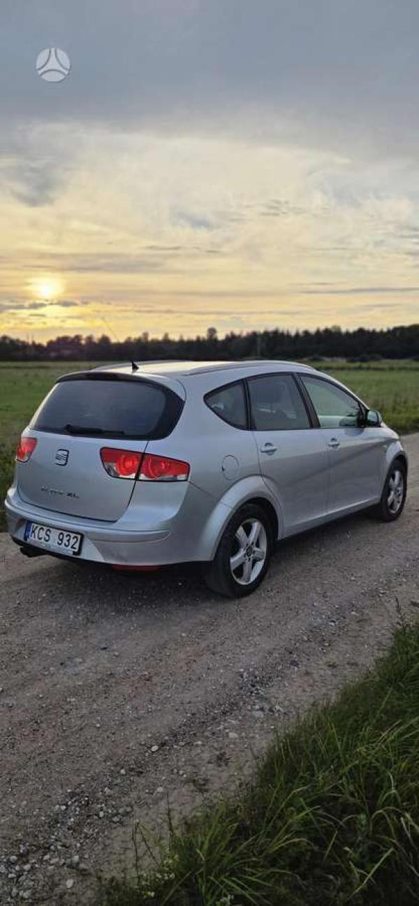 Grey SEAT Altea XL 2007 in Siauliai, with an engine capacity of 1.97 L and mileage of 265 thousand km for 1600 €, photo 4 on AUTOMOTO.COM.LV