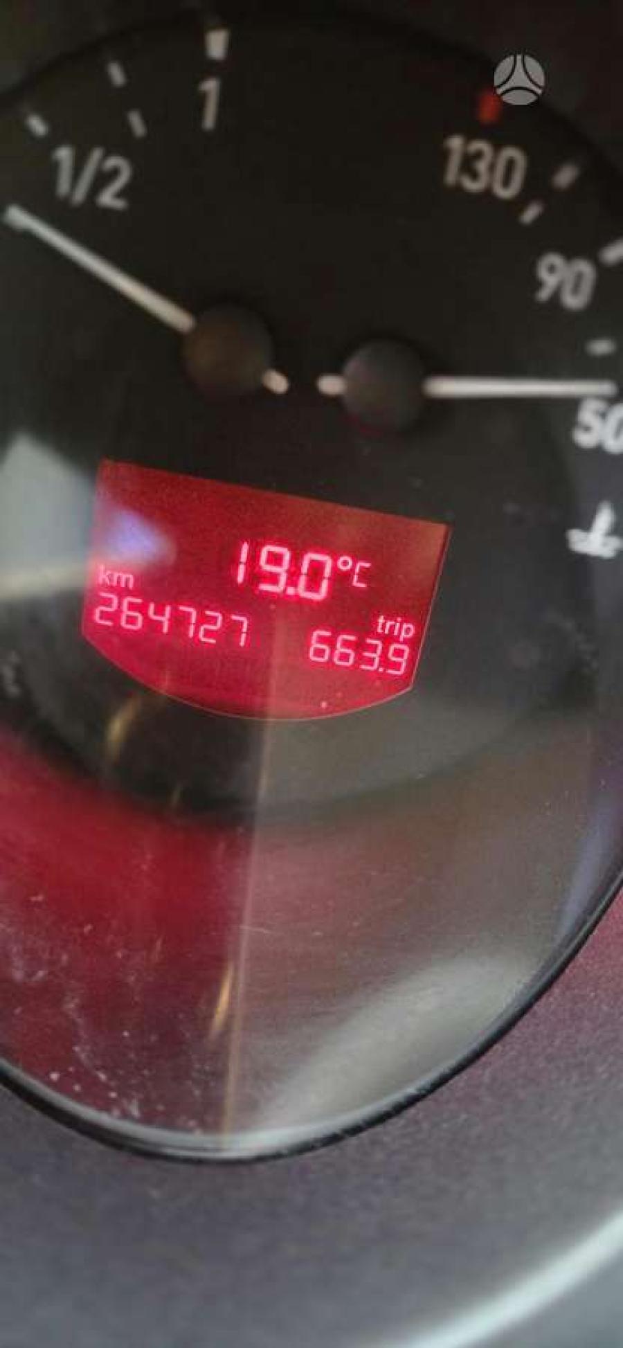Grey SEAT Altea XL 2007 in Siauliai, with an engine capacity of 1.97 L and mileage of 265 thousand km for 1600 €, photo 8 on AUTOMOTO.COM.LV