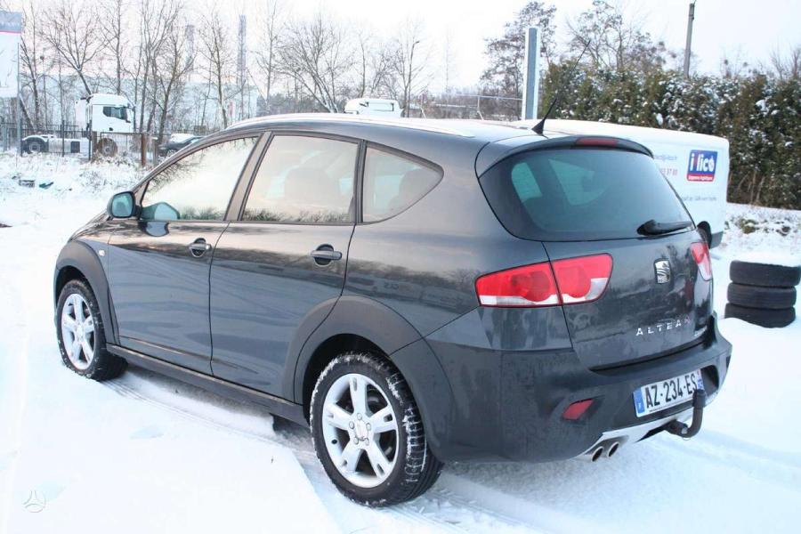 Pelēks SEAT Altea XL 2008 Kauņa, ar dzinēja tilpumu 2.00 L un nobraukumu 300 tūkst. km par 3200 €, foto 7 vietnē AUTOMOTO.COM.LV