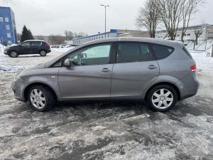 Grey SEAT Altea XL 2008 in Klaipeda, with an engine capacity of 1.90 L and mileage of 302 thousand km for 2500 €, photo 8 on AUTOMOTO.COM.LV