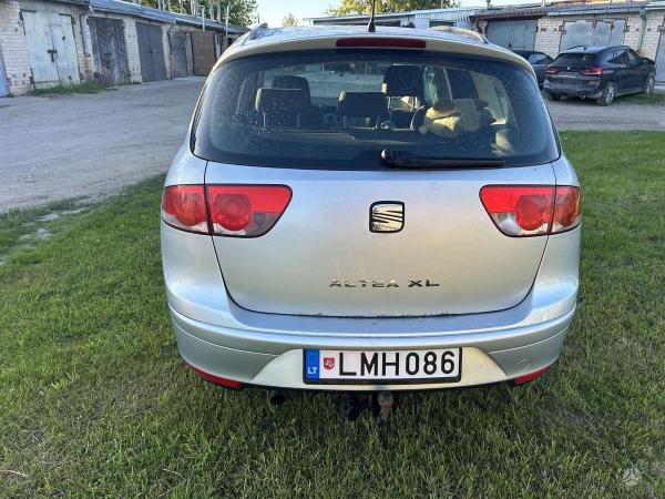 Grey SEAT Altea XL 2008 in Panevezys, with an engine capacity of 1.90 L and mileage of 362 thousand km for 1500 €, photo 4 on AUTOMOTO.COM.LV
