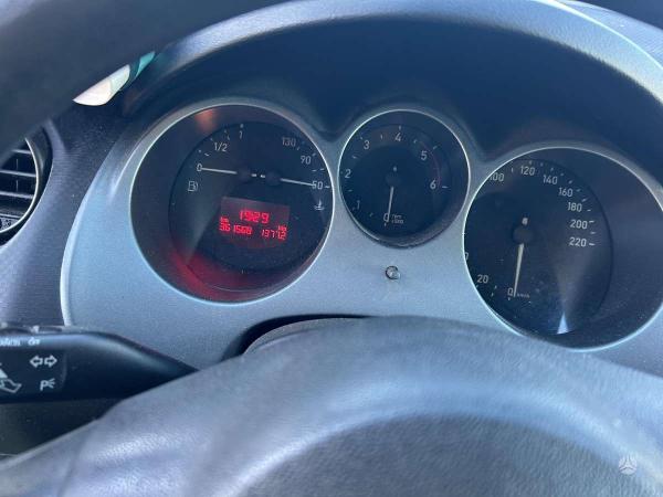 Grey SEAT Altea XL 2008 in Panevezys, with an engine capacity of 1.90 L and mileage of 362 thousand km for 1500 €, photo 6 on AUTOMOTO.COM.LV