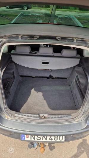 Grey SEAT Altea XL 2009 in Jonava, with an engine capacity of 1.80 L and mileage of 296 thousand km for 2500 €, photo 8 on AUTOMOTO.COM.LV