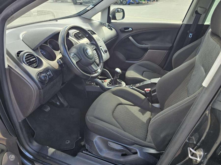 Серый Сеат Altea XL 2009 в Таураге, объемом двигателя 2.00 л и пробегом 270 тыс. км за 3500 €, фото 17 на AUTOMOTO.COM.LV