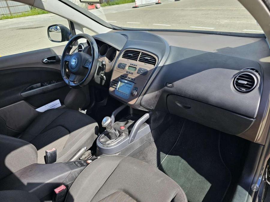 Серый Сеат Altea XL 2009 в Таураге, объемом двигателя 2.00 л и пробегом 270 тыс. км за 3500 €, фото 19 на AUTOMOTO.COM.LV