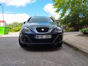 Grey SEAT Altea XL 2011 in Vilnius, with an engine capacity of 1.60 L and mileage of 286 thousand km for 3300 €, photo  on AUTOMOTO.COM.LV