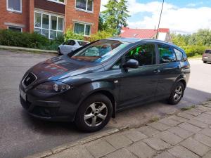 Grey SEAT Altea XL 2011 in Vilnius, with an engine capacity of 1.60 L and mileage of 286 thousand km for 3300 €, photo 9 on AUTOMOTO.COM.LV