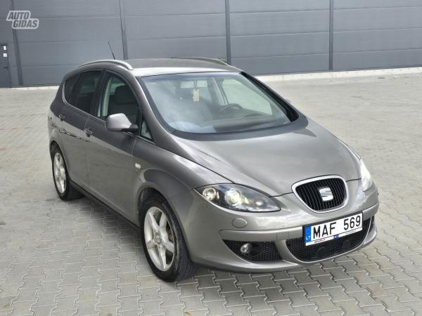 Grey SEAT Altea XL 2007 in Siauliai, with an engine capacity of 2.00 L and mileage of 260 thousand km for 1650 €, photo 3 on AUTOMOTO.COM.LV