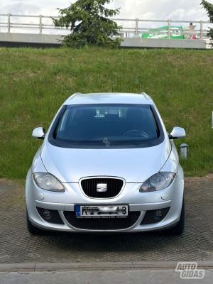 Серый Сеат Altea XL 2007 в Вильнюс, объемом двигателя 2.00 л и пробегом 302 тыс. км за 1750 €, фото  на AUTOMOTO.COM.LV