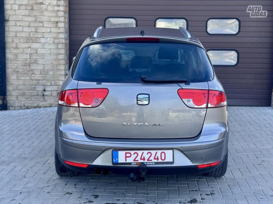 Pelēks SEAT Altea XL 2007 Kretinga, ar dzinēja tilpumu 2.00 L un nobraukumu 315 tūkst. km par 3650 €, foto 8 vietnē AUTOMOTO.COM.LV