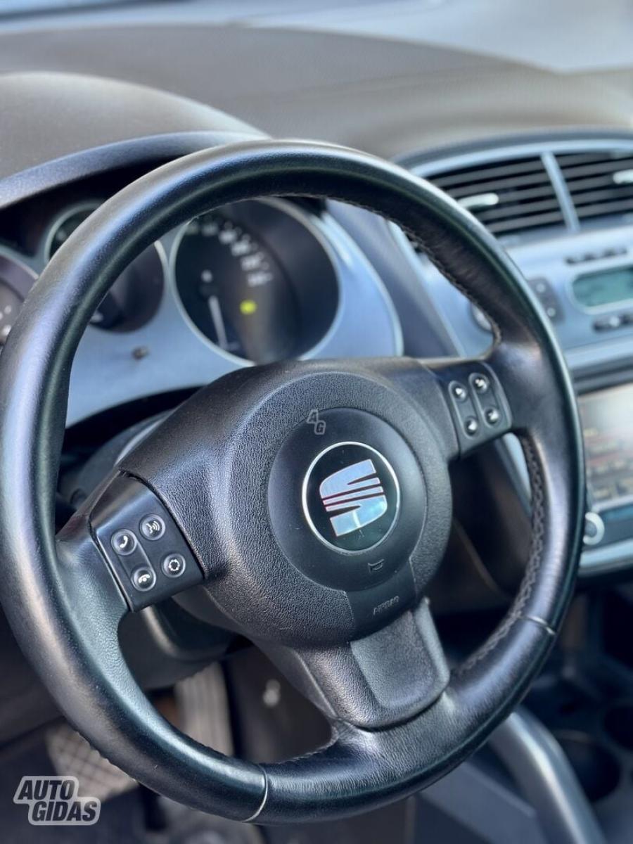 Pelēks SEAT Altea XL 2007 Kretinga, ar dzinēja tilpumu 2.00 L un nobraukumu 315 tūkst. km par 3650 €, foto 15 vietnē AUTOMOTO.COM.LV