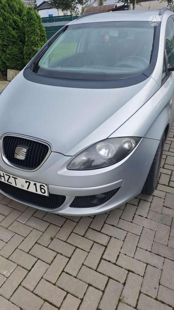 Pelēks SEAT Altea XL 2007 Viļņa, ar dzinēja tilpumu 1.90 L un nobraukumu 341 tūkst. km par 900 €, foto 1 vietnē AUTOMOTO.COM.LV
