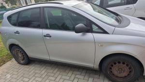 Grey SEAT Altea XL 2007 in Vilnius, with an engine capacity of 1.90 L and mileage of 341 thousand km for 900 €, photo 3 on AUTOMOTO.COM.LV