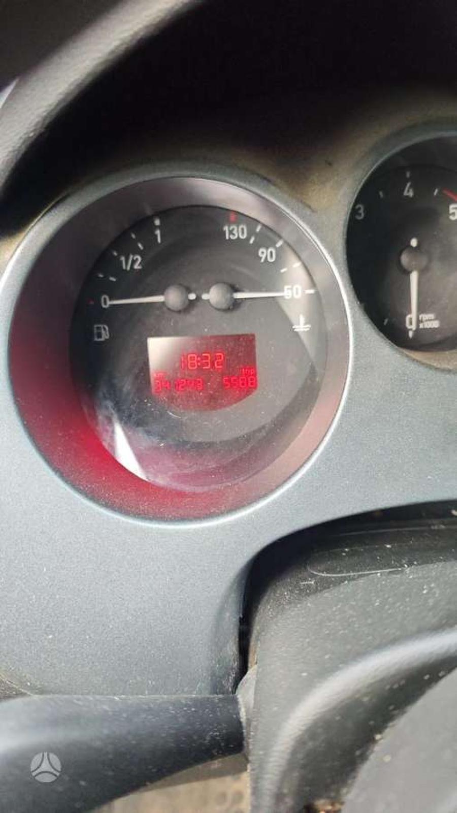 Grey SEAT Altea XL 2007 in Vilnius, with an engine capacity of 1.90 L and mileage of 341 thousand km for 900 €, photo 6 on AUTOMOTO.COM.LV
