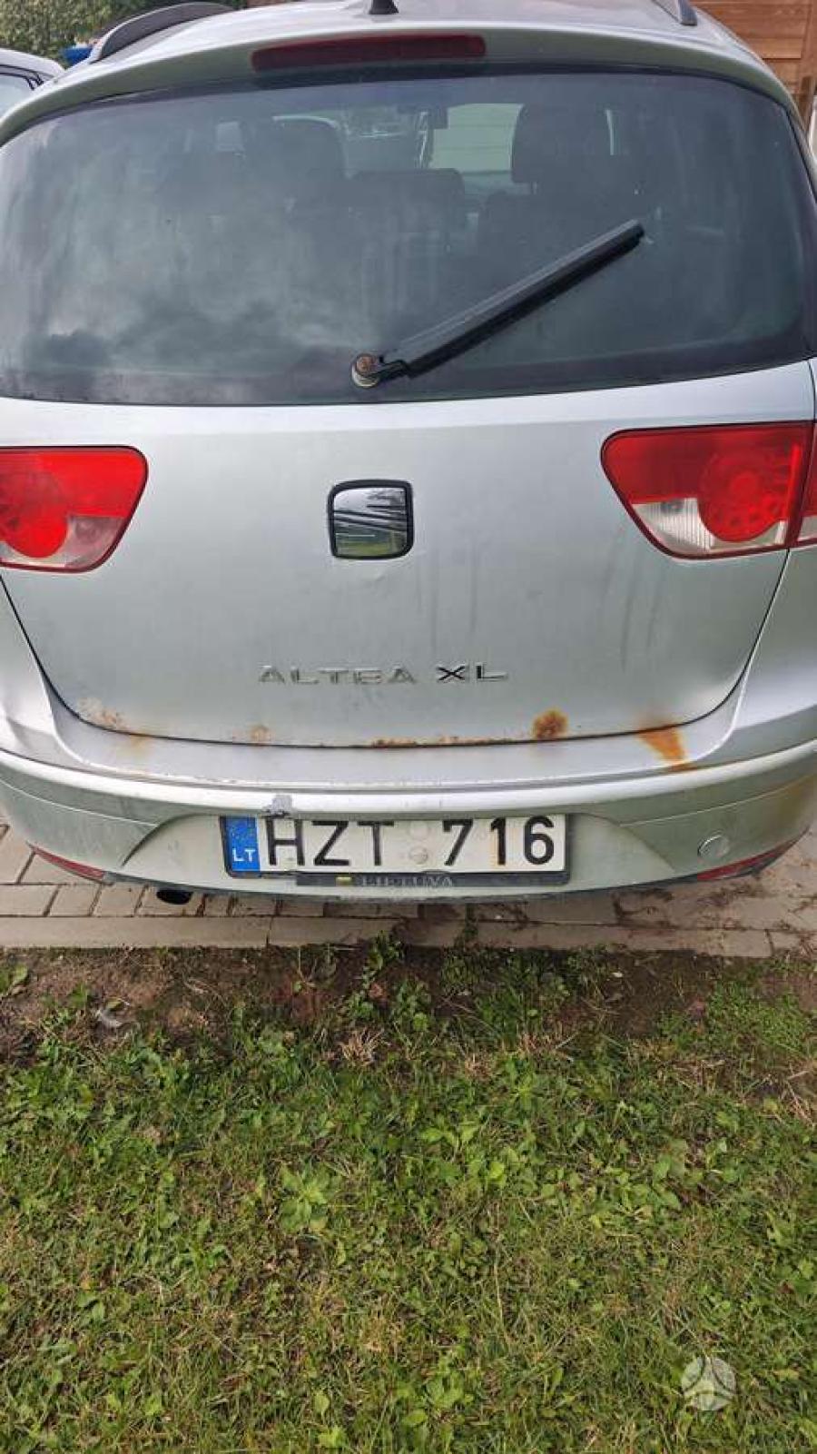 Grey SEAT Altea XL 2007 in Vilnius, with an engine capacity of 1.90 L and mileage of 341 thousand km for 900 €, photo 7 on AUTOMOTO.COM.LV