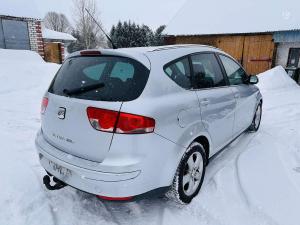 Pelēks SEAT Altea XL 2008 Raseiniai, ar dzinēja tilpumu 2.00 L un nobraukumu 273 tūkst. km par 1800 €, foto 5 vietnē AUTOMOTO.COM.LV