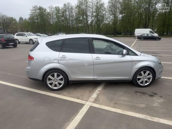 Pelēks SEAT Altea XL 2008 Kauņa, ar dzinēja tilpumu 2.00 L un nobraukumu 152 tūkst. km par 3699 €, foto 6 vietnē AUTOMOTO.COM.LV
