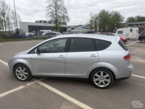 Pelēks SEAT Altea XL 2008 Kauņa, ar dzinēja tilpumu 2.00 L un nobraukumu 152 tūkst. km par 3699 €, foto 13 vietnē AUTOMOTO.COM.LV