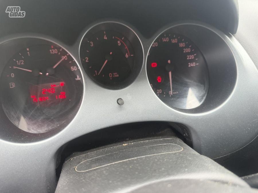 Pelēks SEAT Altea XL 2008 Kauņa, ar dzinēja tilpumu 2.00 L un nobraukumu 152 tūkst. km par 3699 €, foto 14 vietnē AUTOMOTO.COM.LV