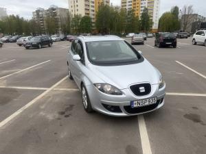 Grey SEAT Altea XL 2008 in Kaunas, with an engine capacity of 2.00 L and mileage of 152 thousand km for 3699 €, photo  on AUTOMOTO.COM.LV