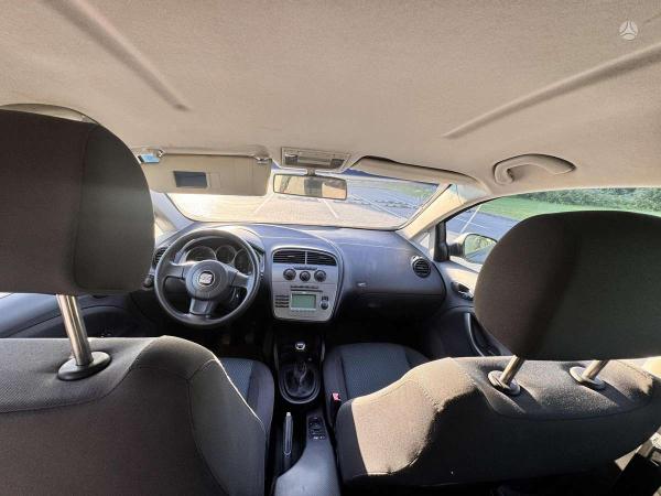 Сеат Altea XL 2008 в Каунас на AUTOMOTO.COM.LV Серый Сеат Altea XL 2008 в Каунас, объемом двигателя 2.00 л и пробегом 291 тыс. км за 1999 €, фото 11 на AUTOMOTO.COM.LV