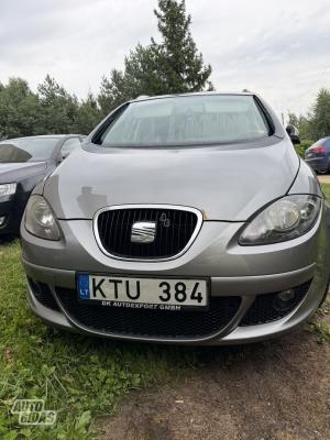 Серый Сеат Altea XL 2008 в Каунас, объемом двигателя 2.00 л и пробегом 190 тыс. км за 1200 €, фото  на AUTOMOTO.COM.LV