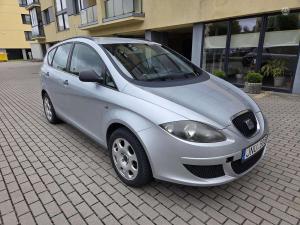 Серый Сеат Altea XL 2008 в Паланга, объемом двигателя 1.90 л и пробегом 294 тыс. км за 1400 €, фото  на AUTOMOTO.COM.LV