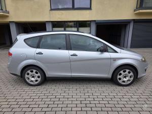 Серый Сеат Altea XL 2008 в Паланга, объемом двигателя 1.90 л и пробегом 294 тыс. км за 1400 €, фото 3 на AUTOMOTO.COM.LV