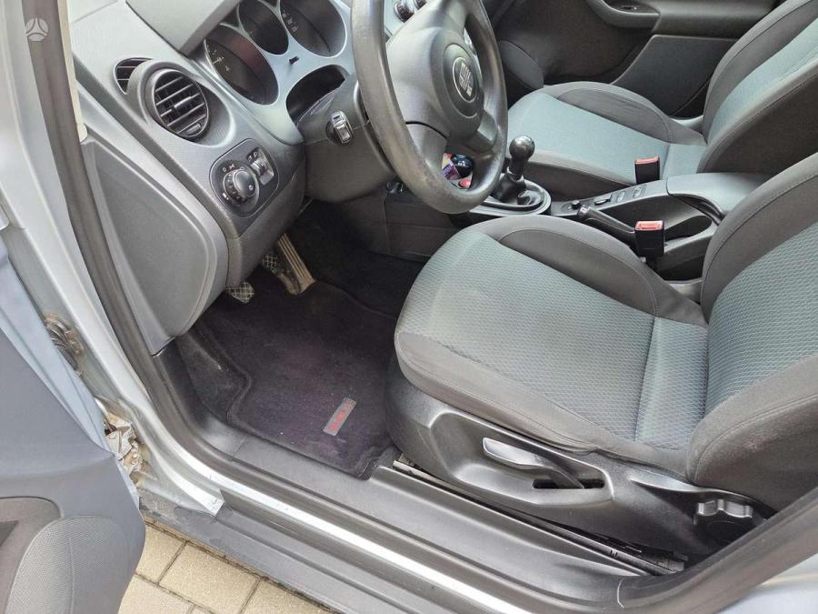 Серый Сеат Altea XL 2008 в Паланга, объемом двигателя 1.90 л и пробегом 294 тыс. км за 1400 €, фото 13 на AUTOMOTO.COM.LV
