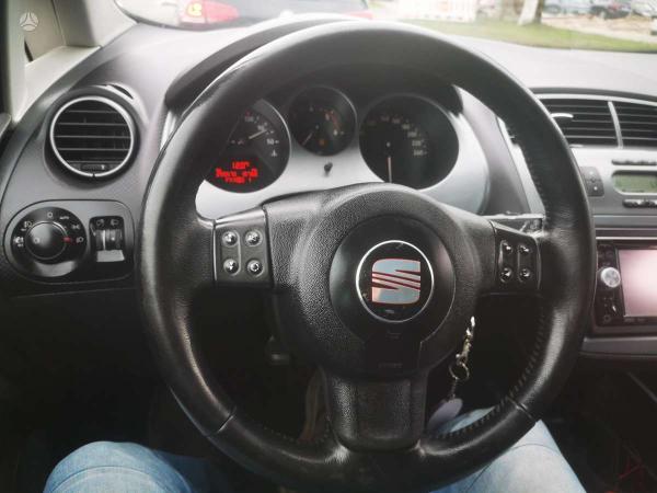 SEAT Altea XL 2008 Viļņa vietnē Pelēks SEAT Altea XL 2008 Viļņa, ar dzinēja tilpumu 1.90 L un nobraukumu 289 tūkst. km par 3450 €, foto 7 vietnē AUTOMOTO.COM.LV
