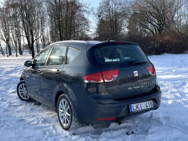 Pelēks SEAT Altea XL 2009 Kauņa, ar dzinēja tilpumu 1.90 L un nobraukumu 217 tūkst. km par 2150 €, foto 3 vietnē AUTOMOTO.COM.LV