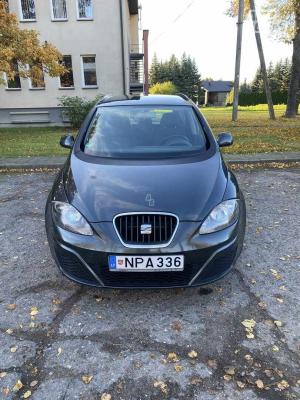 Grey SEAT Altea XL 2009 in Panevezys, with an engine capacity of 1.90 L and mileage of 243 thousand km for 1600 €, photo  on AUTOMOTO.COM.LV