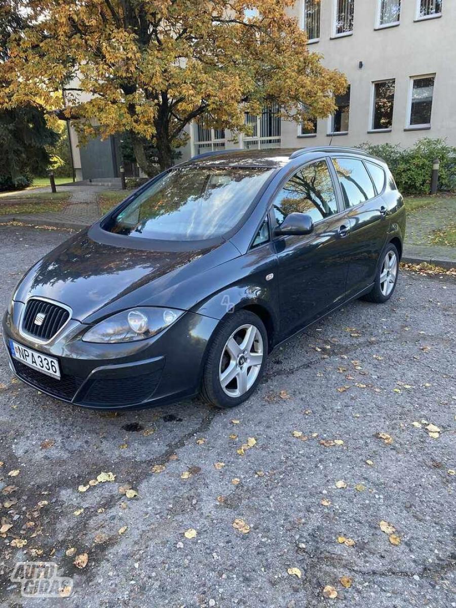 Grey SEAT Altea XL 2009 in Panevezys, with an engine capacity of 1.90 L and mileage of 243 thousand km for 1600 €, photo 5 on AUTOMOTO.COM.LV