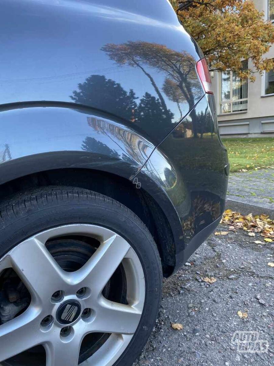 Grey SEAT Altea XL 2009 in Panevezys, with an engine capacity of 1.90 L and mileage of 243 thousand km for 1600 €, photo 9 on AUTOMOTO.COM.LV