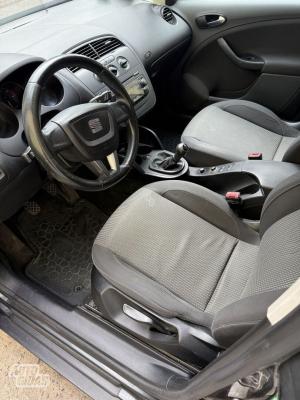 Grey SEAT Altea XL 2009 in Panevezys, with an engine capacity of 1.90 L and mileage of 243 thousand km for 1600 €, photo 11 on AUTOMOTO.COM.LV