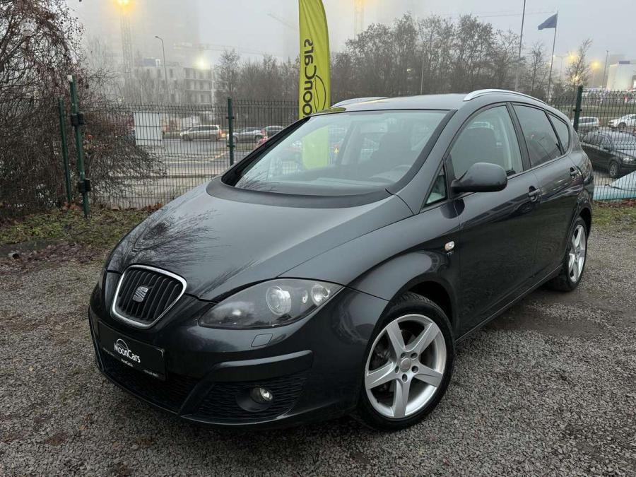 Pelēks SEAT Altea XL 2010 Viļņa, ar dzinēja tilpumu 1.40 L un nobraukumu 175 tūkst. km par 2800 €, foto 1 vietnē AUTOMOTO.COM.LV