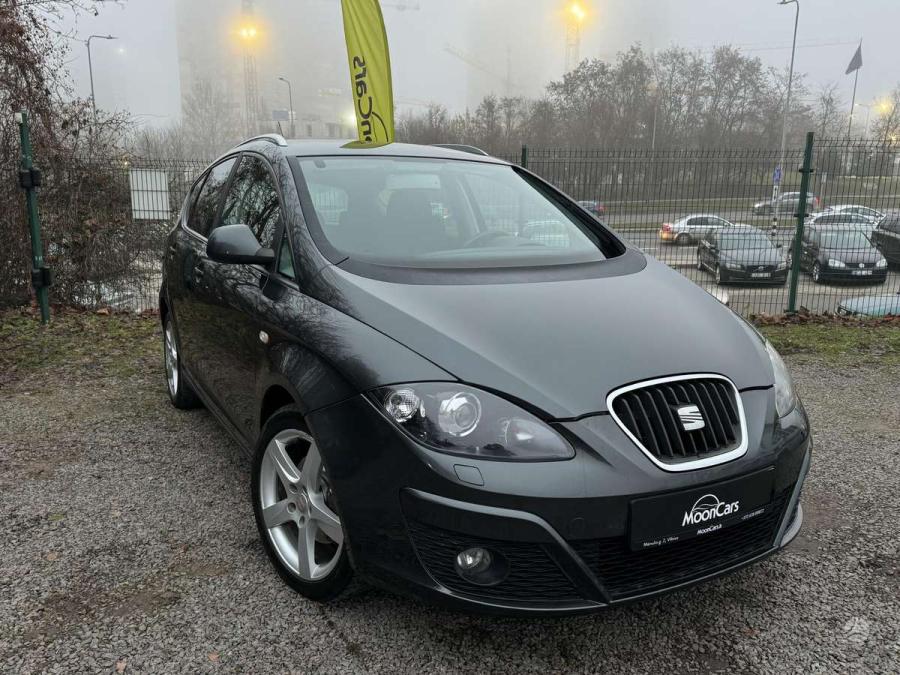 Pelēks SEAT Altea XL 2010 Viļņa, ar dzinēja tilpumu 1.40 L un nobraukumu 175 tūkst. km par 2800 €, foto 6 vietnē AUTOMOTO.COM.LV