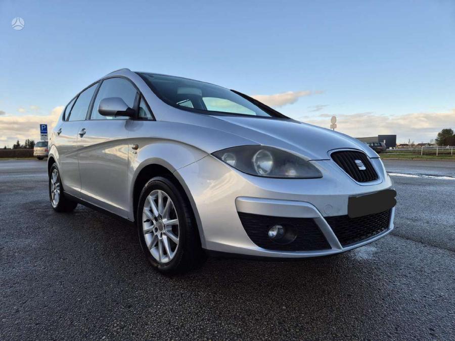 Pelēks SEAT Altea XL 2010 Šilutė, ar dzinēja tilpumu 1.40 L un nobraukumu 170 tūkst. km par 2499 €, foto 4 vietnē AUTOMOTO.COM.LV