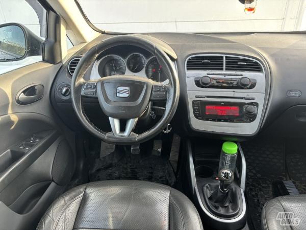 Pelēks SEAT Altea XL 2010 Kauņa, ar dzinēja tilpumu 1.90 L un nobraukumu 300 tūkst. km par 2990 €, foto 10 vietnē AUTOMOTO.COM.LV