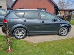 Grey SEAT Altea XL 2010 in Panevezys, with an engine capacity of 2.00 L and mileage of 300 thousand km for 4000 €, photo 4 on AUTOMOTO.COM.LV