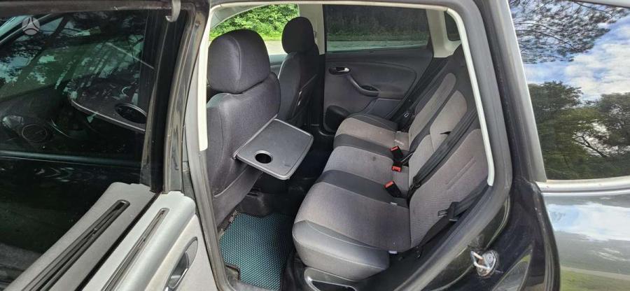 Grey SEAT Altea XL 2010 in Ukmerge, with an engine capacity of 1.90 L and mileage of 316 thousand km for 3000 €, photo 16 on AUTOMOTO.COM.LV