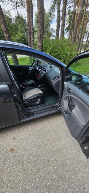 Grey SEAT Altea XL 2010 in Ukmerge, with an engine capacity of 1.90 L and mileage of 316 thousand km for 3000 €, photo 20 on AUTOMOTO.COM.LV