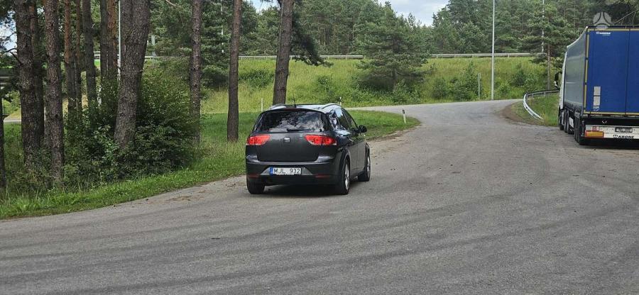 Grey SEAT Altea XL 2010 in Ukmerge, with an engine capacity of 1.90 L and mileage of 316 thousand km for 3000 €, photo 21 on AUTOMOTO.COM.LV