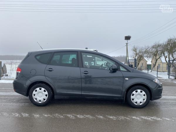 Grey SEAT Altea XL 2011 in Kaunas, with an engine capacity of 1.60 L and mileage of 346 thousand km for 2850 €, photo 6 on AUTOMOTO.COM.LV