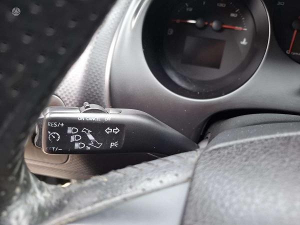 Grey SEAT Altea XL 2012 in Radviliskis, with an engine capacity of 1.60 L and mileage of 208 thousand km for 3850 €, photo 8 on AUTOMOTO.COM.LV