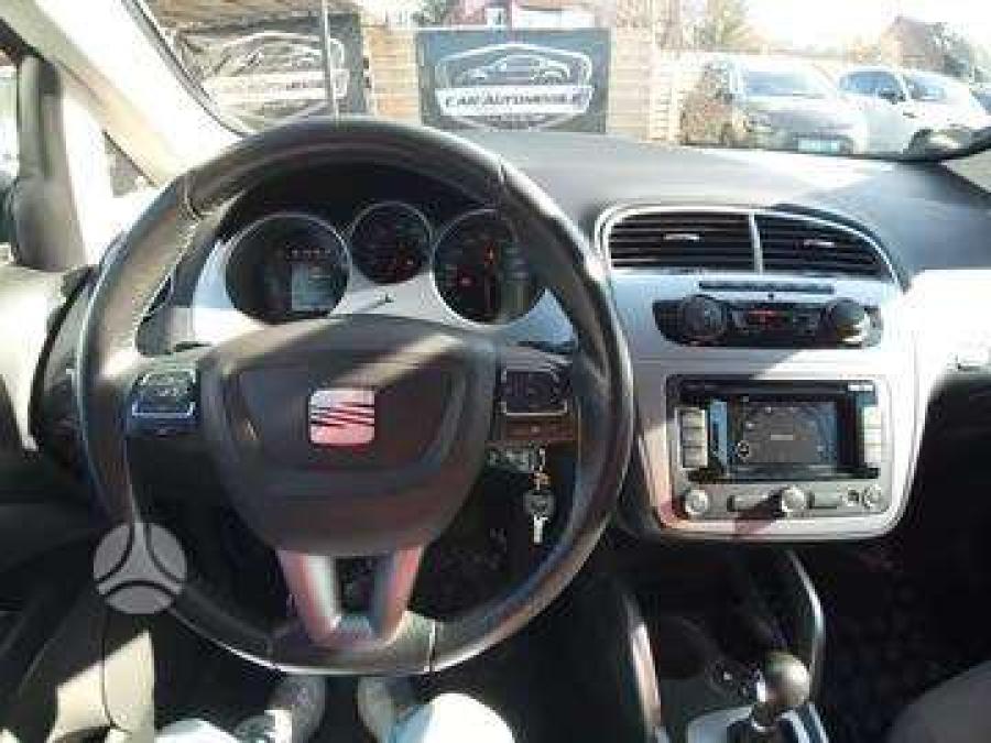 Pelēks SEAT Altea XL 2012 Marijampole, ar dzinēja tilpumu 1.60 L un nobraukumu 292 tūkst. km par 2900 €, foto 6 vietnē AUTOMOTO.COM.LV