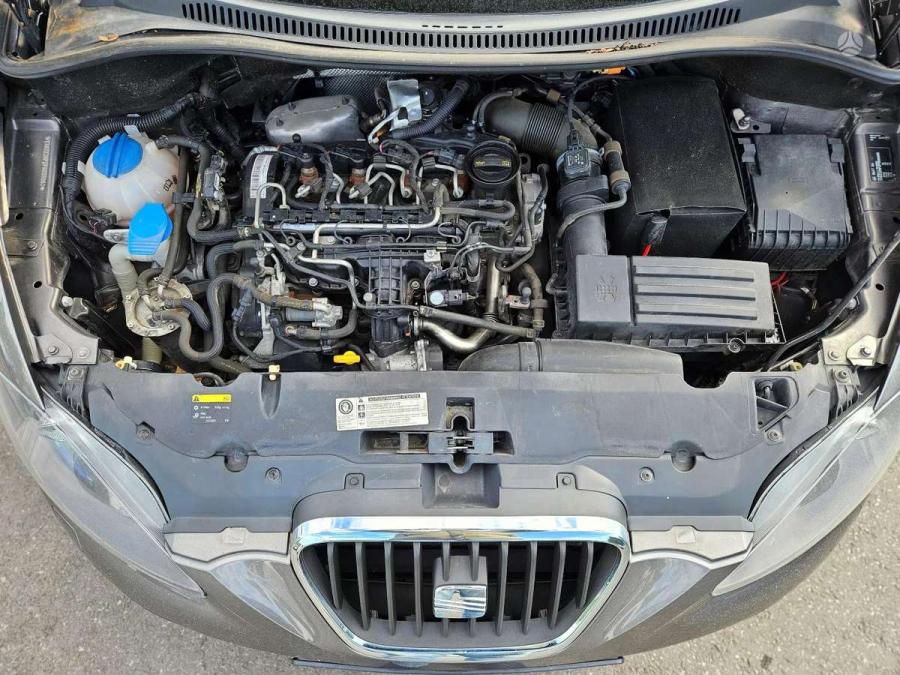 Pelēks SEAT Altea XL 2012 Marijampole, ar dzinēja tilpumu 1.60 L un nobraukumu 292 tūkst. km par 2900 €, foto 8 vietnē AUTOMOTO.COM.LV