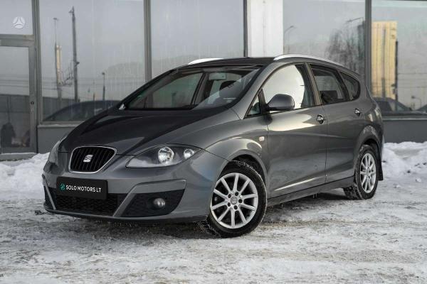 Pelēks SEAT Altea XL 2013 Viļņa, ar dzinēja tilpumu 1.97 L un nobraukumu 240 tūkst. km par 5200 €, foto 1 vietnē AUTOMOTO.COM.LV
