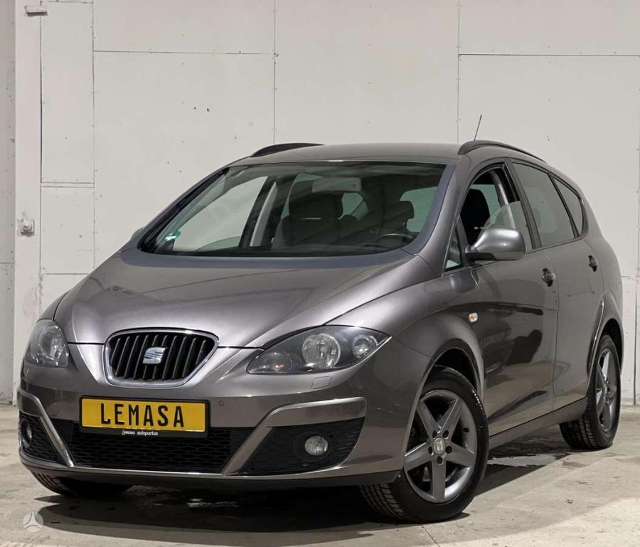 Pelēks SEAT Altea XL 2015 Klaipėda, ar dzinēja tilpumu 1.60 L un nobraukumu 199 tūkst. km par 6900 €, foto 1 vietnē AUTOMOTO.COM.LV
