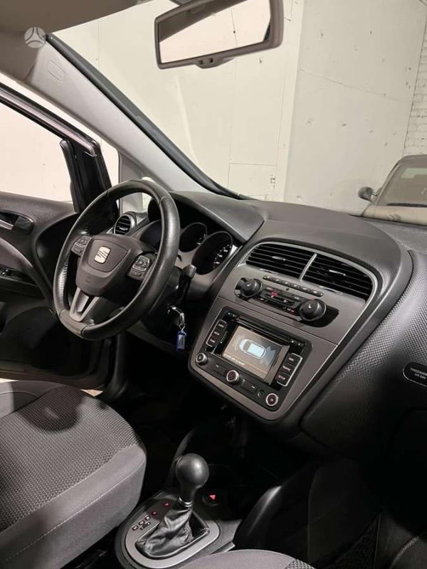 Pelēks SEAT Altea XL 2015 Klaipėda, ar dzinēja tilpumu 1.60 L un nobraukumu 199 tūkst. km par 6900 €, foto 2 vietnē AUTOMOTO.COM.LV